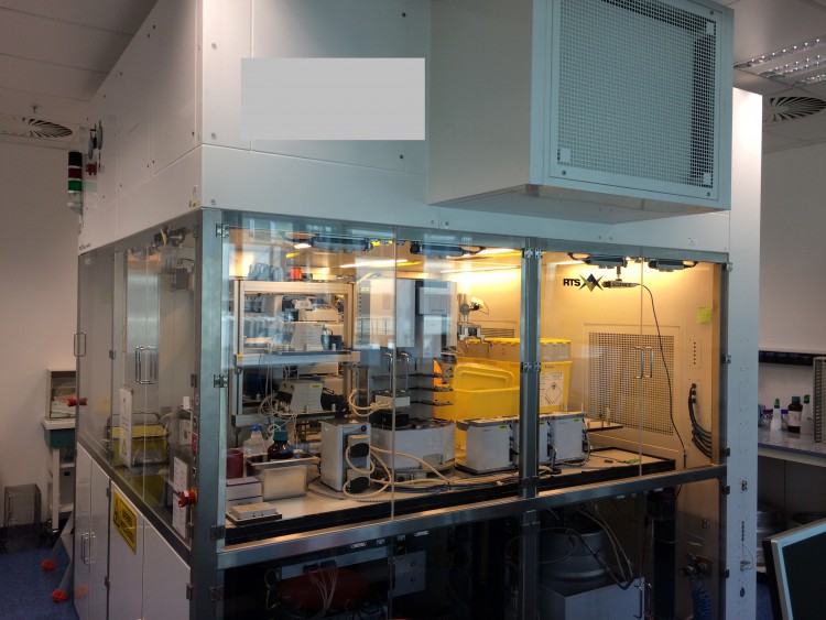 Poste de sécurité microbiologique pour application robotisée | Ermaflux